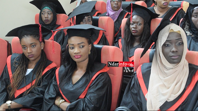 UGB - GRADUATION DE L’UFR SJP : 102 virtuoses célébrés (vidéo)