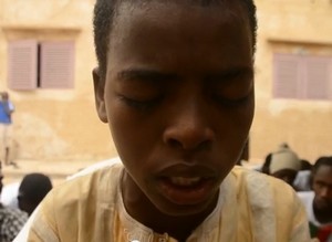 Récitation d'un enfant de la daara Serigne Mamoune Ndiaye